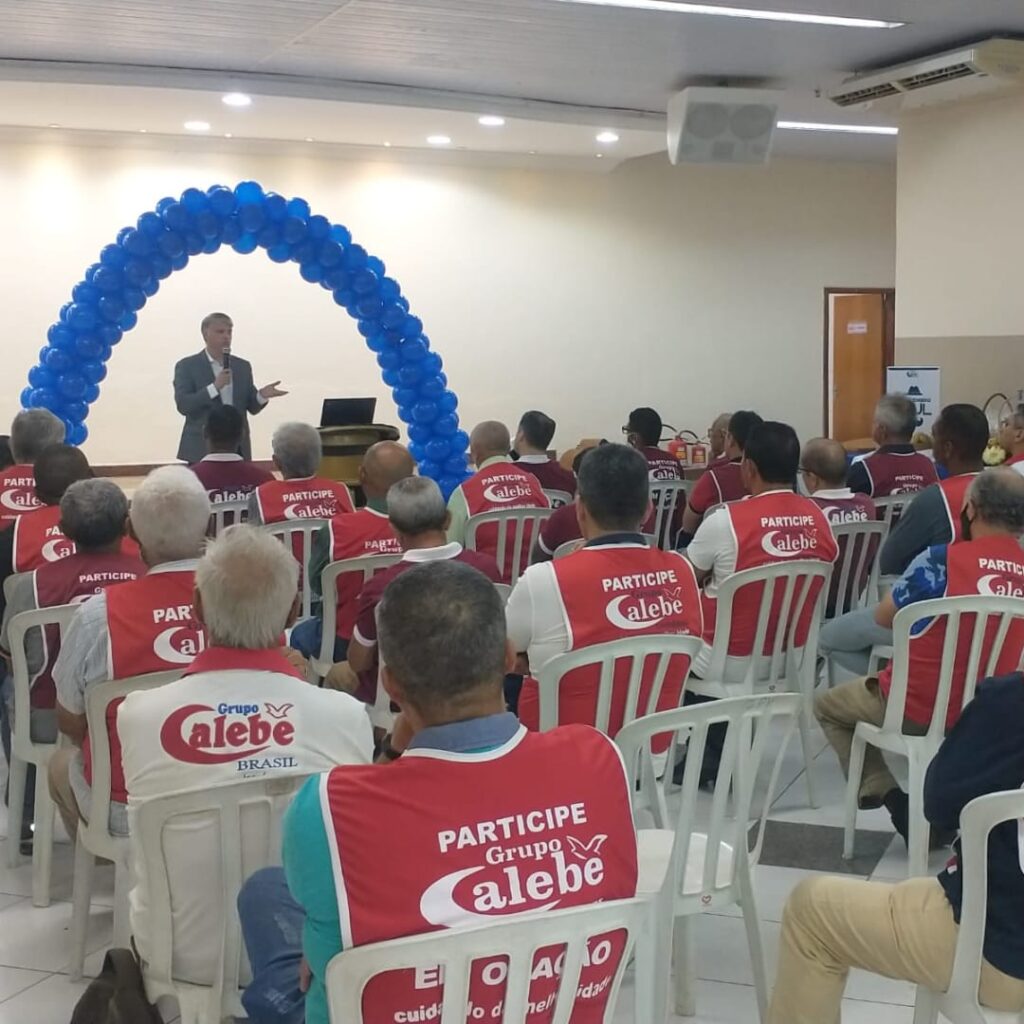 Calebe Universal beneficia mais de 28 mil homens somente no Brasil com ...