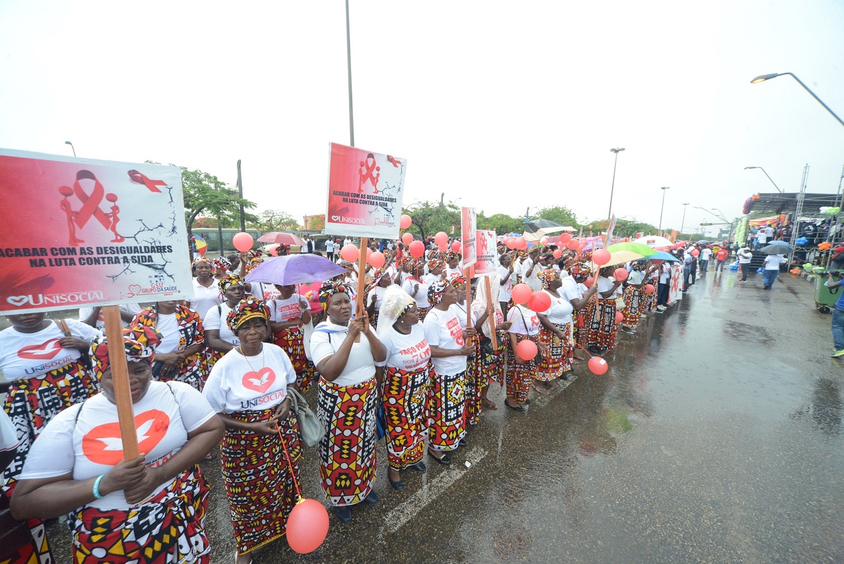 Unisocial na Angola participa da marcha alusiva ao Dia Mundial da luta ...