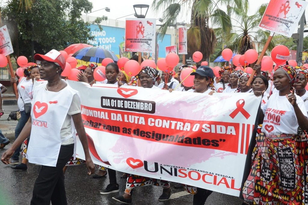 Unisocial na Angola participa da marcha alusiva ao Dia Mundial da luta ...