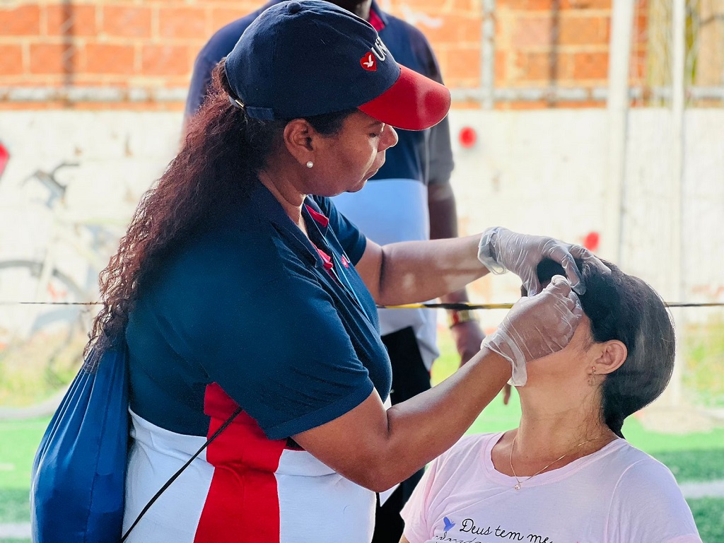 Programa Unisocial atende mais de 2 mil moradores de comunidade carioca ...