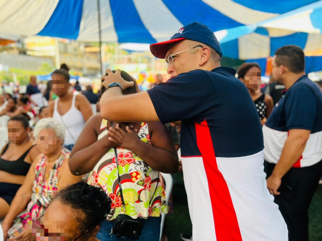 Programa Unisocial atende mais de 2 mil moradores de comunidade carioca ...