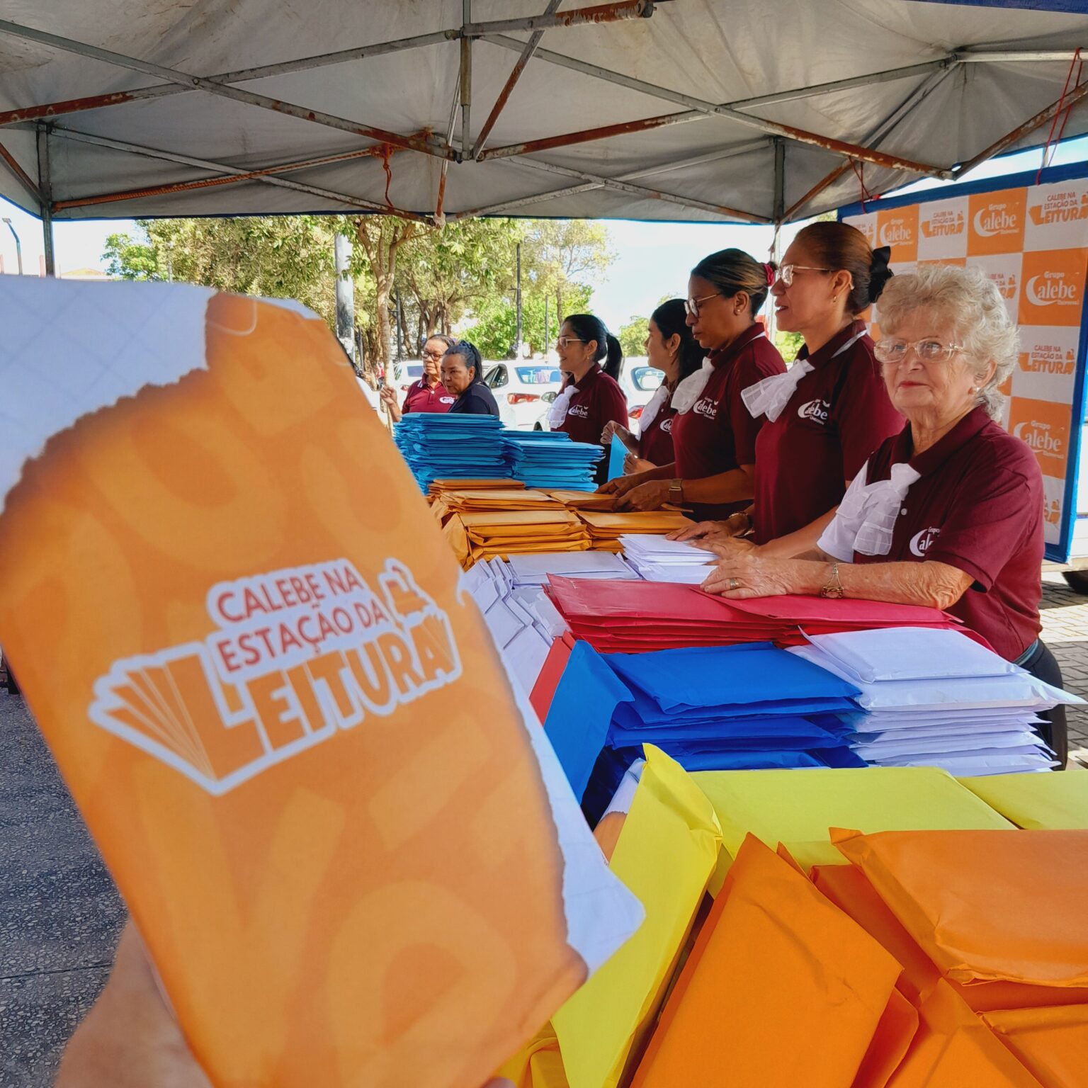 Estação da Leitura do Grupo Calebe Universal doa mais de 160 mil obras ...