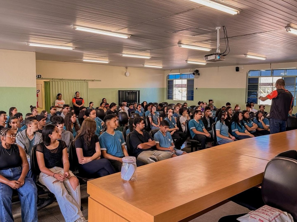 FTU: Palestra “Stop Bullying” alcança em Minas Gerais