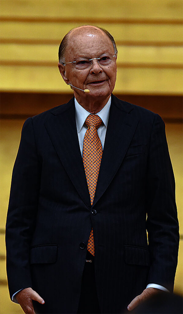 De preto e branco à vida em cores - Universal.org - Portal Oficial da ...